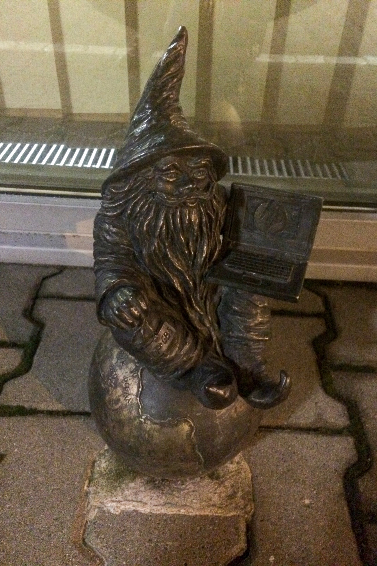 The gnomes of Wroclaw, Poland | Travel Breathe Repeat